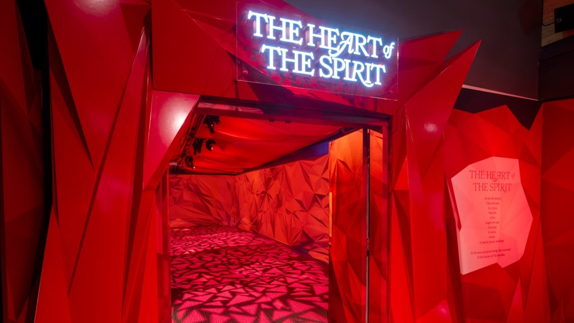 The Macallan comemora 200 anos com experiência multissensorial high ...