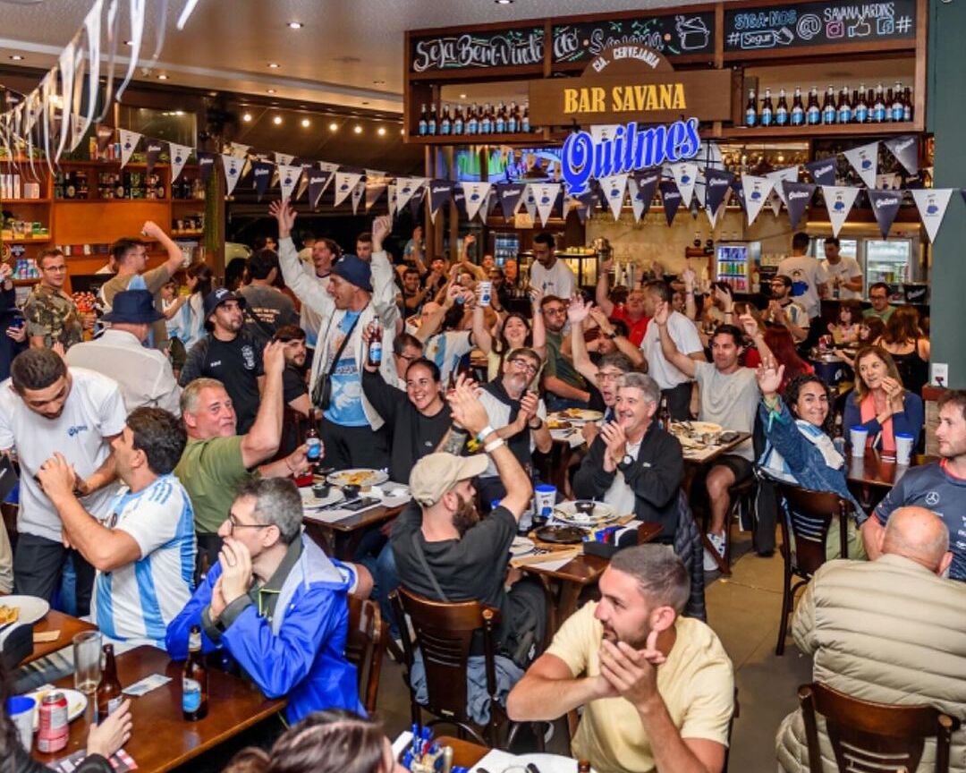 VUFT produz celebração épica para torcida de Franco Colapinto em ação ...