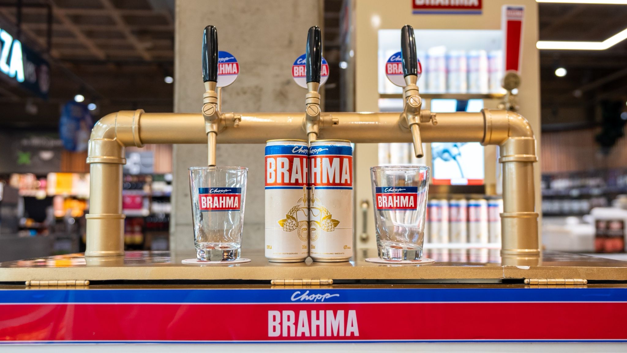 Chopp Brahma em lata chega ao St. Marche com cenografia especial - Live ...