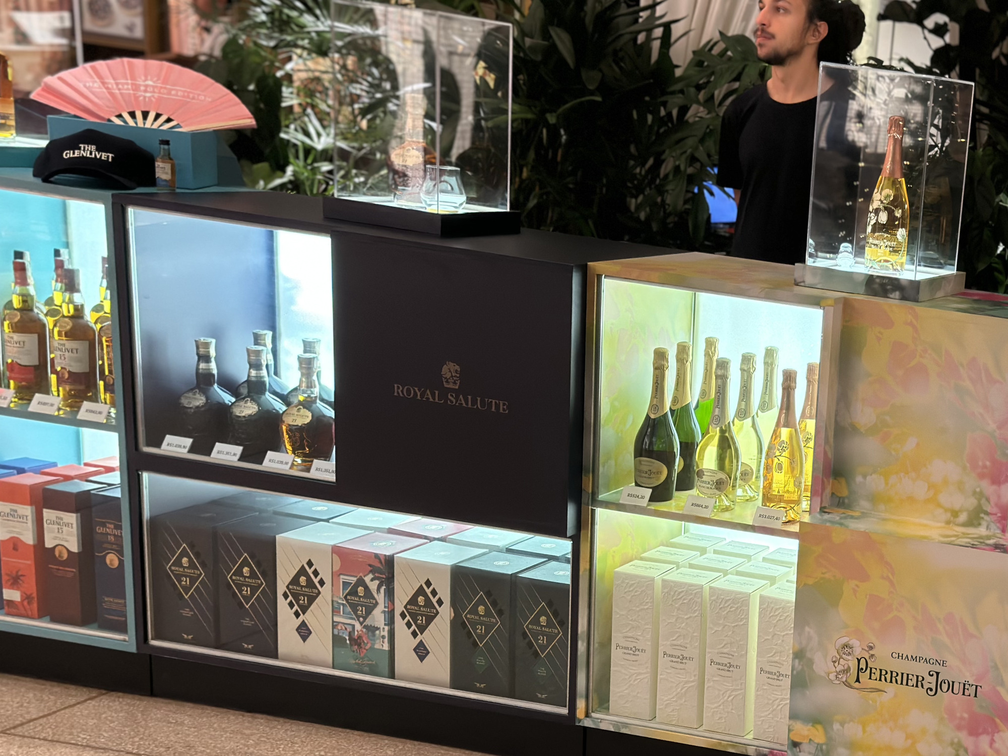 Pernod Ricard inaugura pop-up store Prestige em São Paulo - Live MKT News