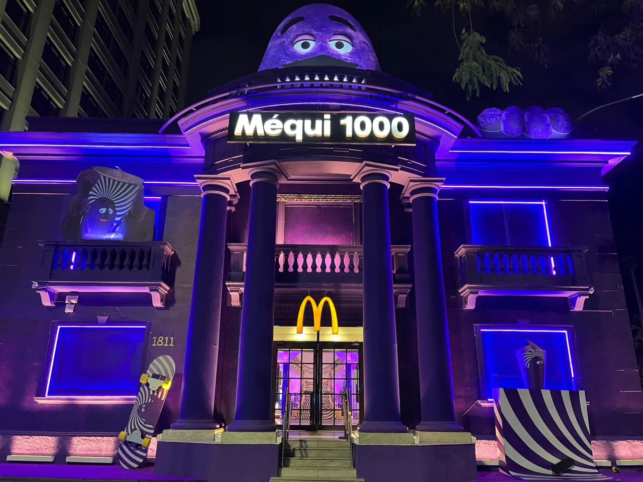 McDonald's celebra retorno do Grimace e colore o Méqui 1000 de roxo ...