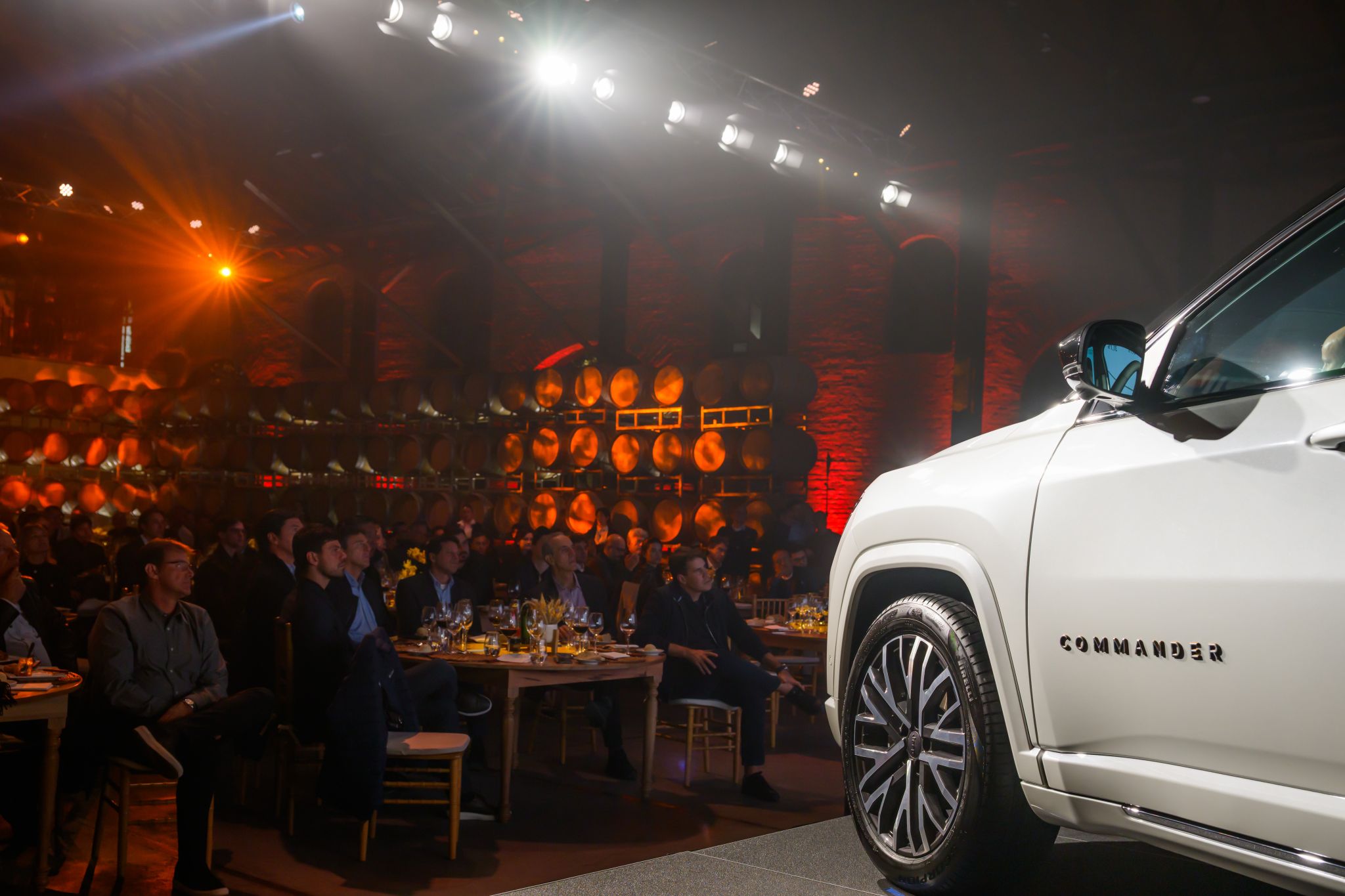 Jeep Commander 2026 é lançado em experiência imersiva nos Andes com ...