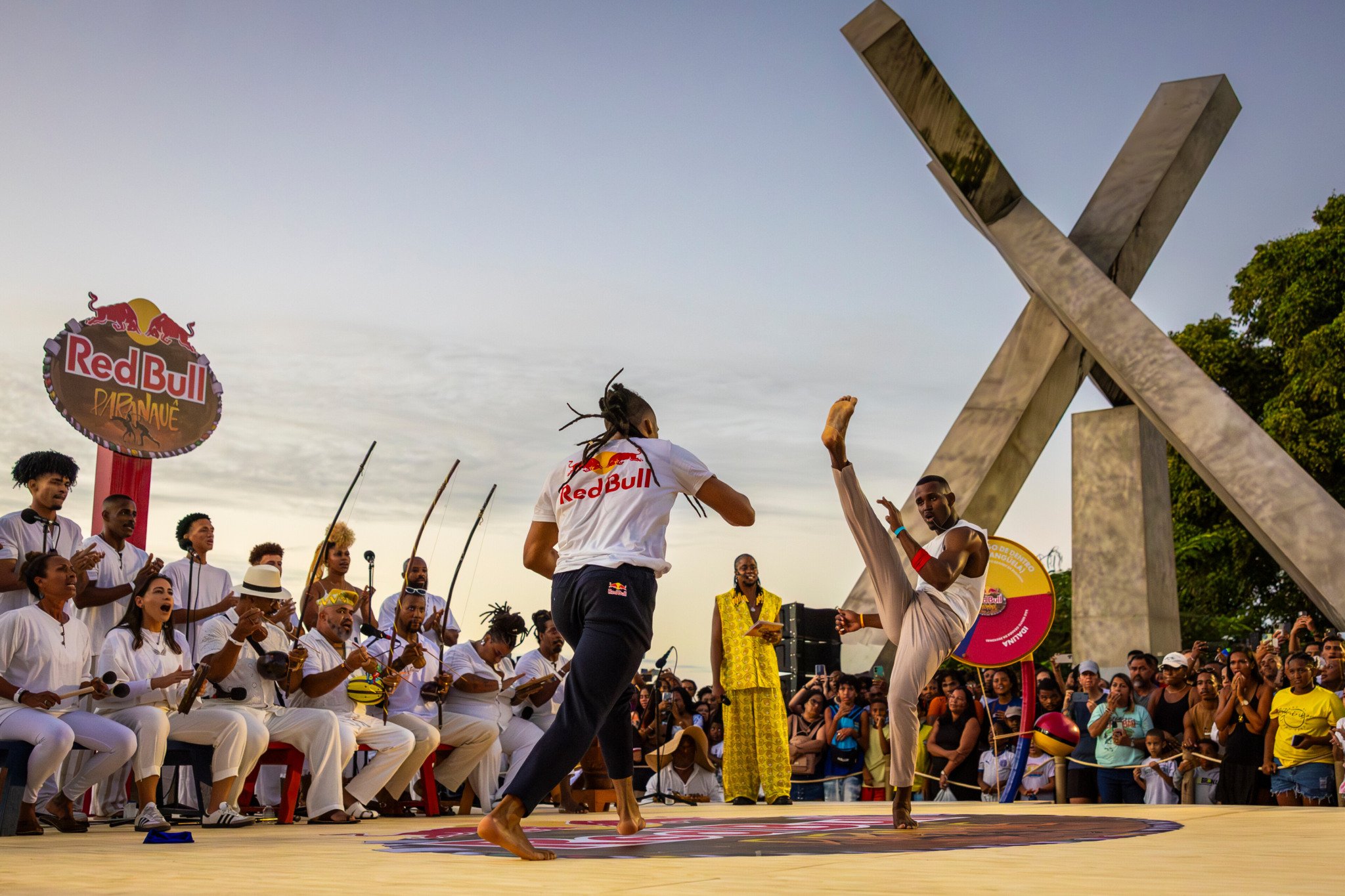 Red Bull Paranauê 2025 reúne capoeiristas de todo o mundo em Salvador ...
