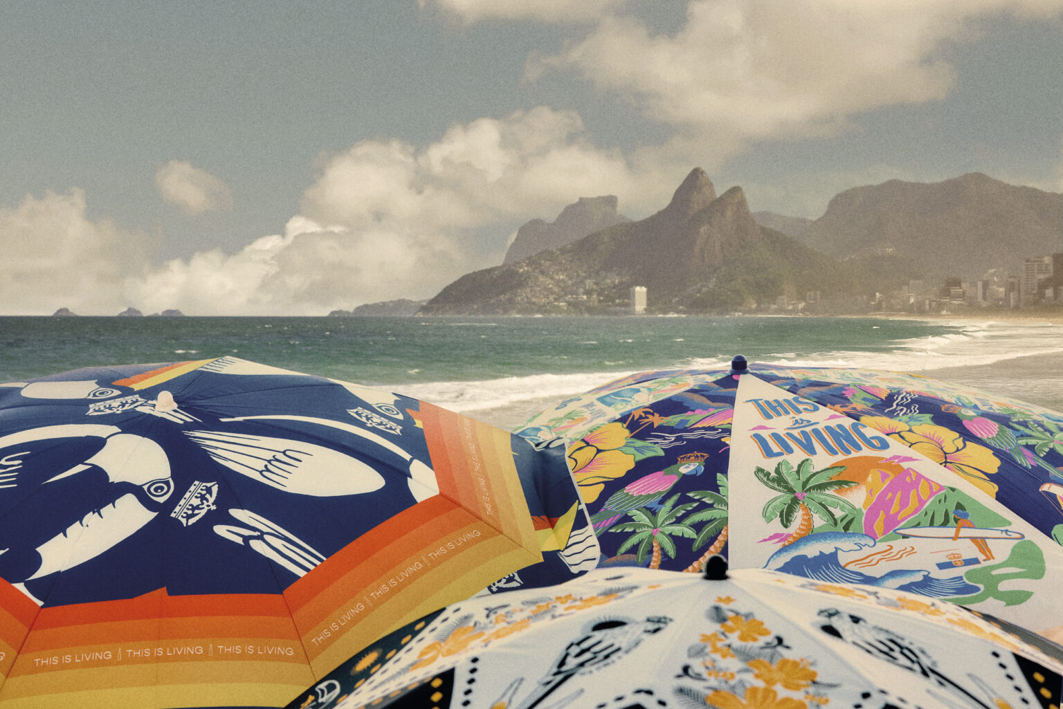 Corona Cero e FARM Rio lançam collab inspirada na cultura de praia ...