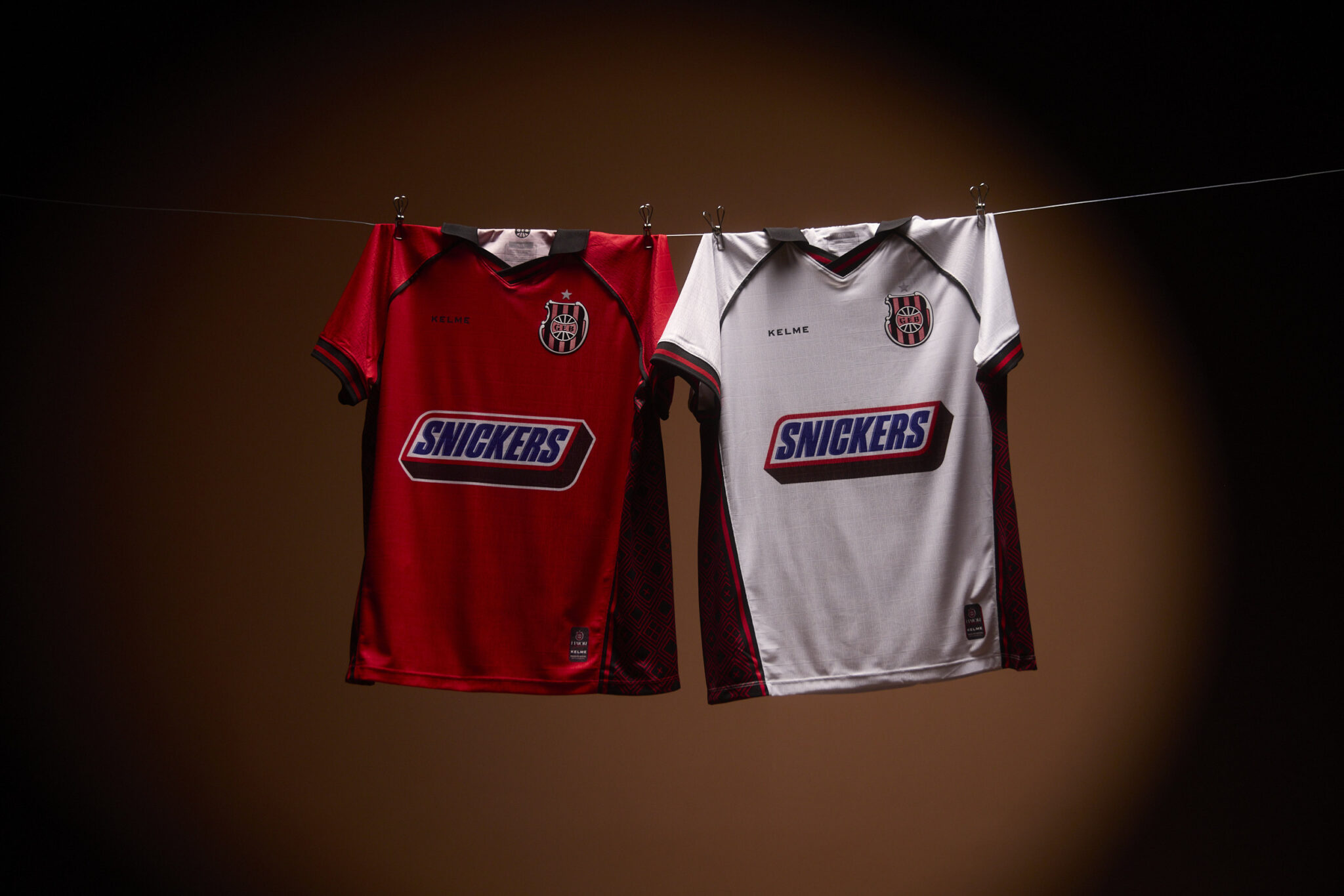 Snickers lança campanha “Bola Fora” e anuncia patrocínio ao Brasil de ...